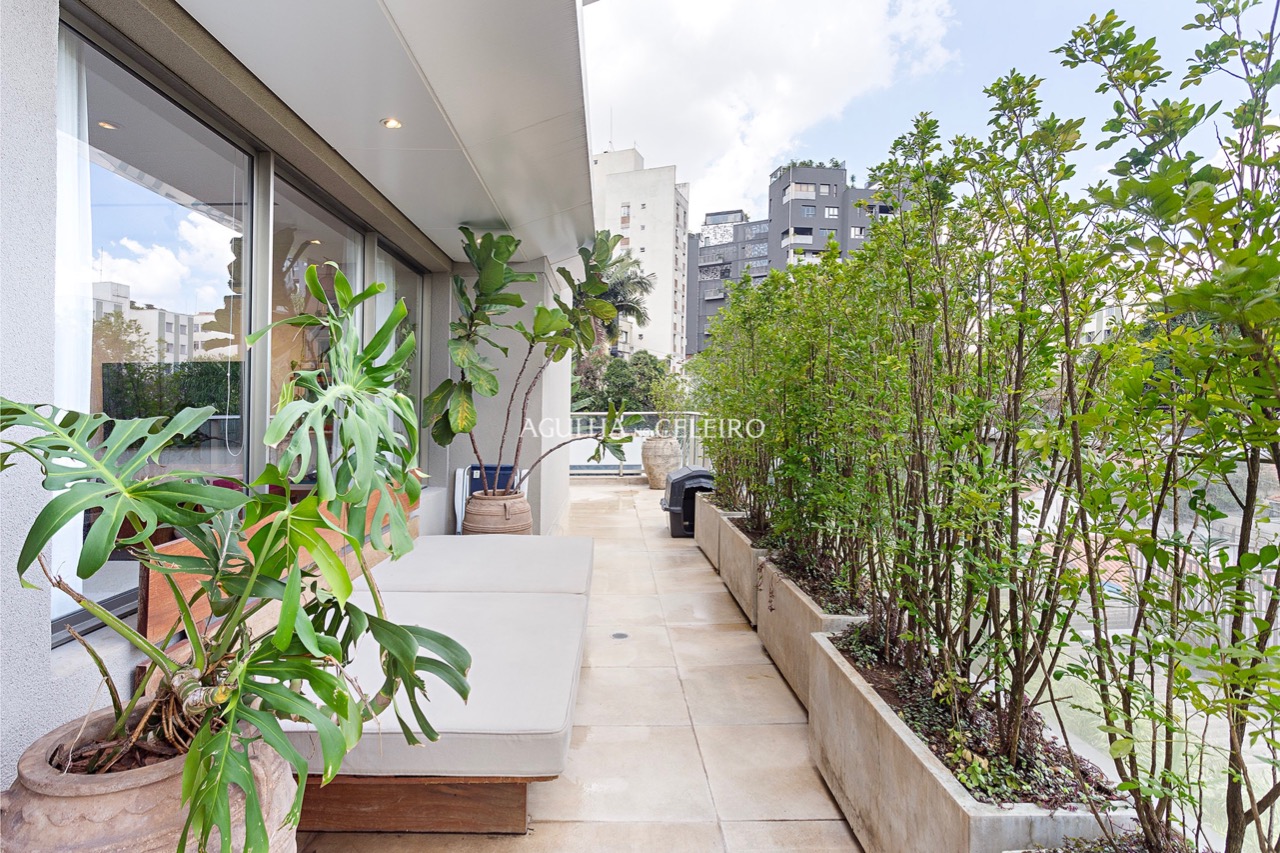 Casa suspensa na parte silenciosa da Vila Madalena - 16186 | Agulha no ...